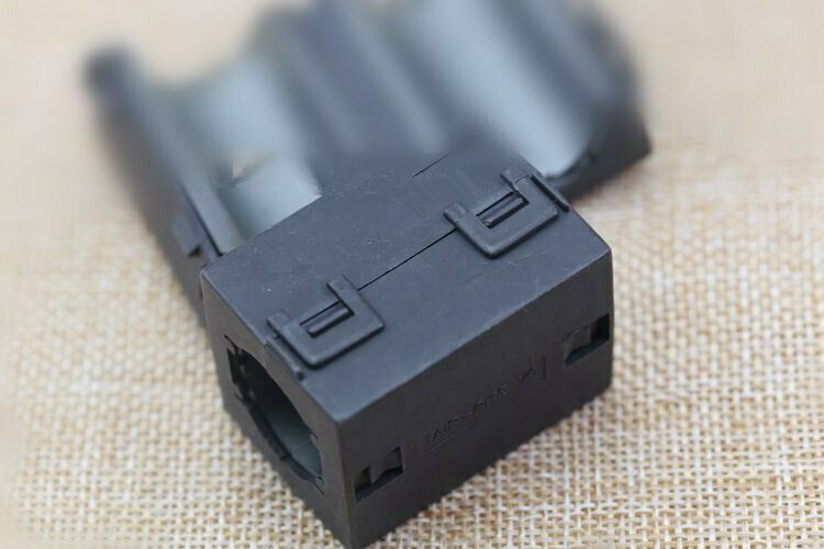 18mm FAIR-RITE VO SNAP Magnetic Ferrite Core RFI EMI ON ROUND CABLE SU ...